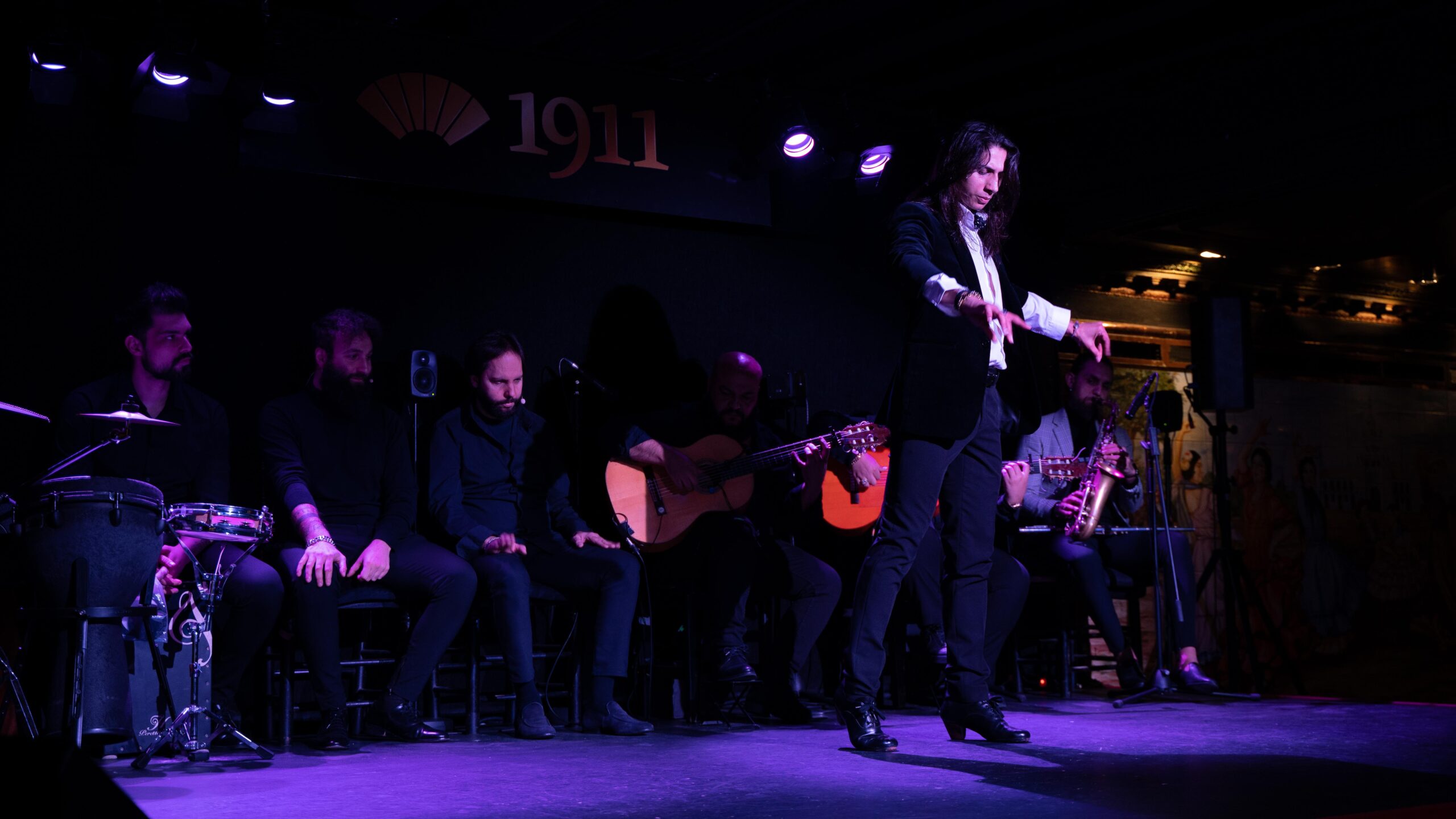 Live art with "El Tete" - Tablao Flamenco 1911